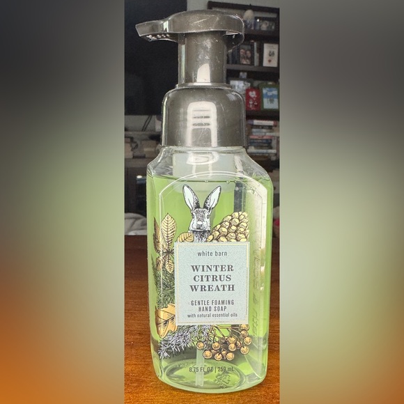 White Barn | Bath & Body | New White Barn Winter Citrus Wreath Foaming ...